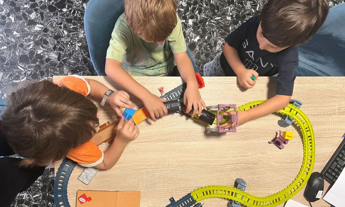 Αυτισμός και Παιχνίδι: Ο ρόλος του παιχνιδιού - ο κόσμος του λόγου